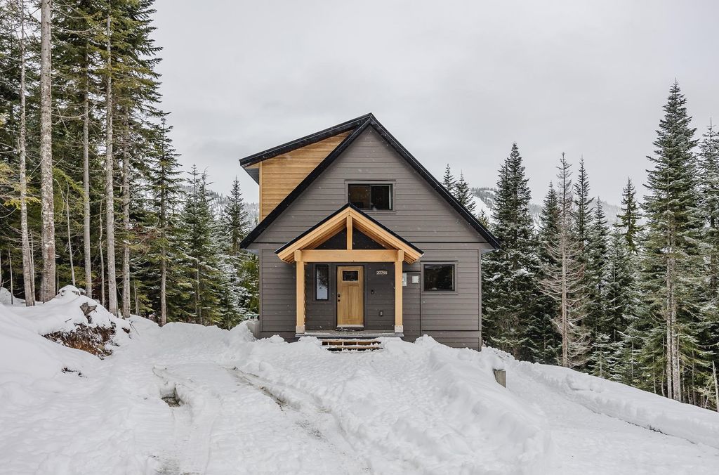 20788 Edelweiss DR Agassiz Agassiz For Sale, R3059381 - StrawHomes.com