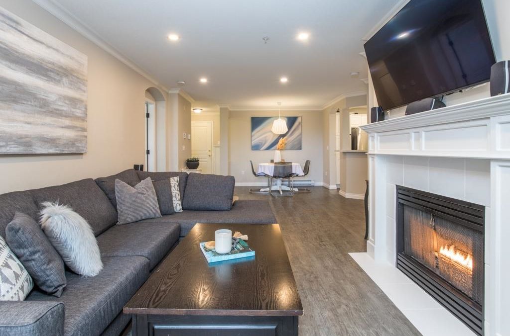 212 4770 52a ST Delta Delta For Sale, R3064504 - StrawHomes.com