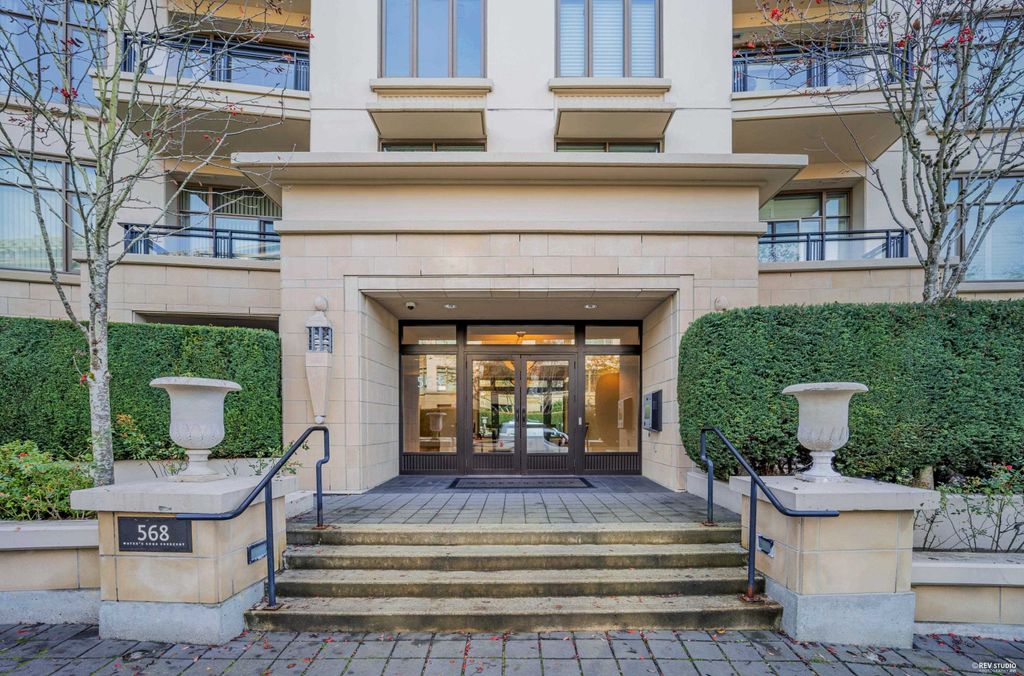 303 568 Waters Edge Crescent West Vancouver West Vancouver For Sale, R3065554 - StrawHomes.com