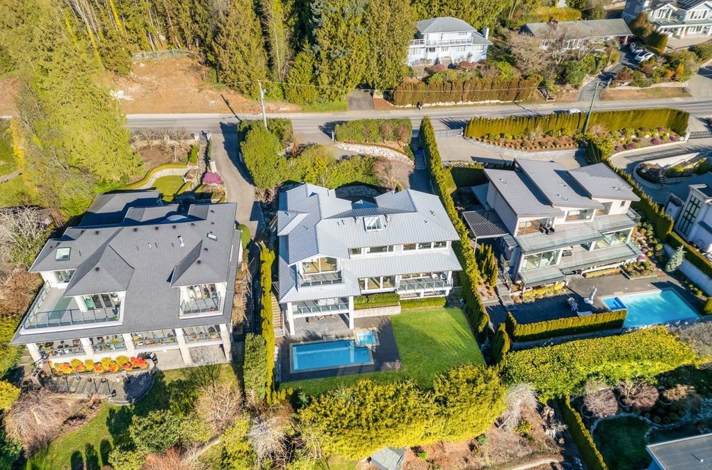 3326 Westmount RD West Vancouver West Vancouver For Sale, R2959537 - StrawHomes.com