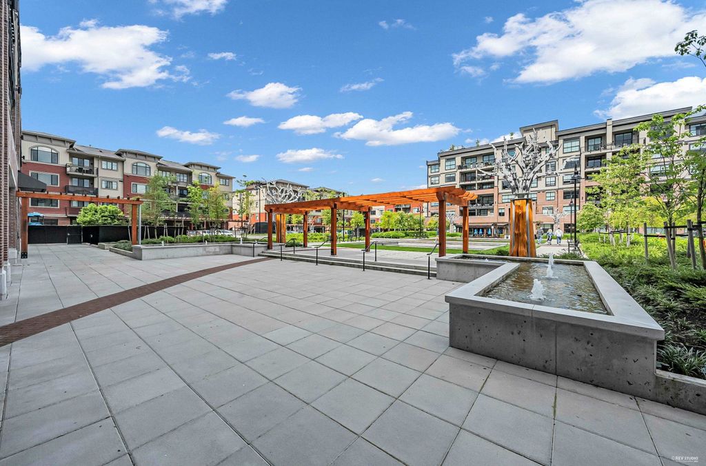 414 22633 Selkirk AVE Maple Ridge Maple Ridge For Sale, R2998380 - StrawHomes.com