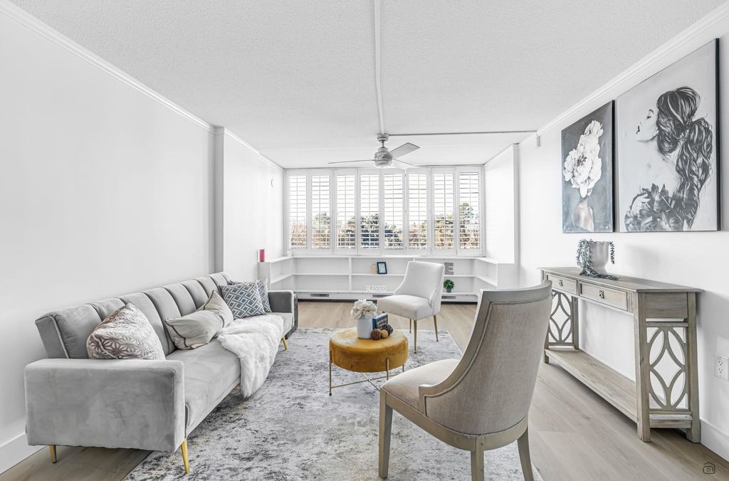 505 6651 Minoru BLVD Richmond Richmond For Sale, R3031008 - StrawHomes.com