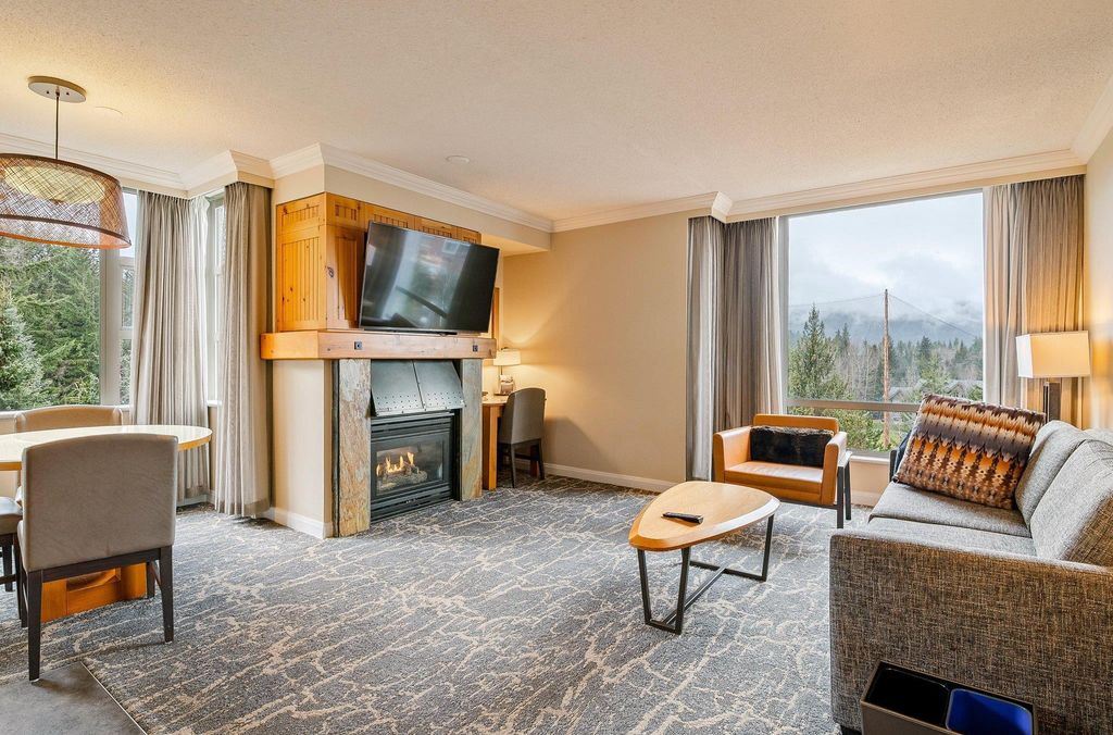 568 4090 Whistler Way Whistler Whistler For Sale, R2991137 - StrawHomes.com