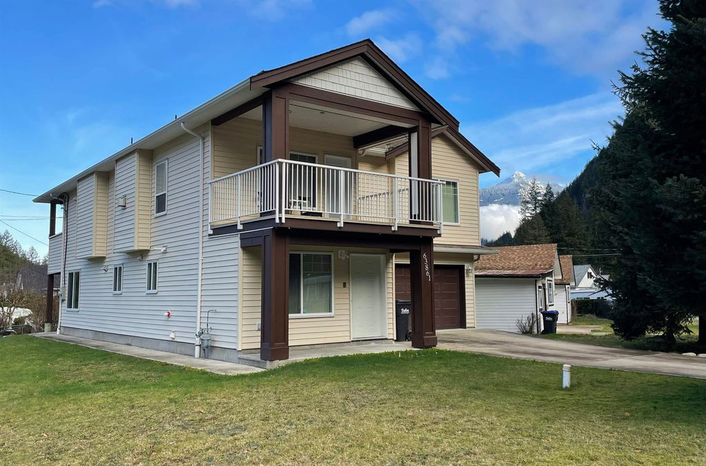 63861 Old Yale RD Hope Hope For Sale, R2955878 - StrawHomes.com